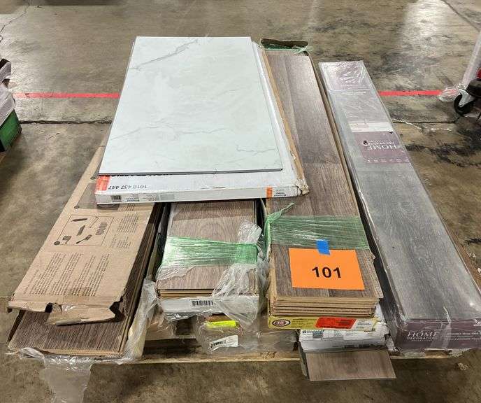 MISC PALLET OF PANEL ITEMS - SEE PHOTOS - Earl's Auction Company