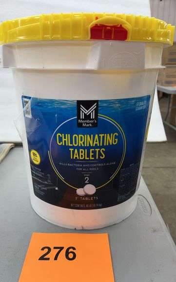 40LB BUCKET OF CHLORINATING TABLETS - Earl's Auction Company