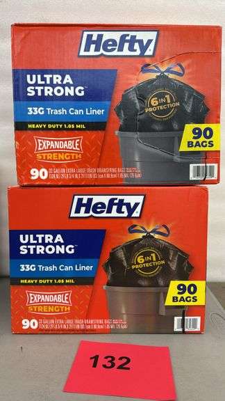 (2) BOXES OF HEFTY TRASH BAGS - Earl's Auction Company