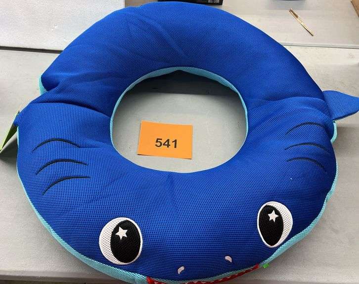 MESH SHARK POOL FLOAT - Earl's Auction Company