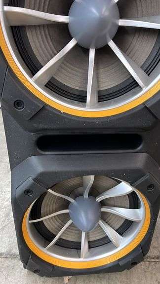 MONSTER GI30 HIGH POWER BLUETOOTH SPEAKER - Earl's Auction Company