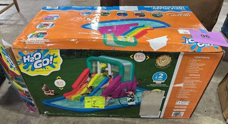 H2O GO TRIPLE SPLASH MEGA WATER PARK IN BOX - Earl's Auction Company