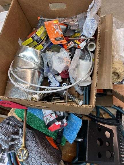 AS IS - DAMAGED/ MISMATCHED ITEMS - SEE PHOTOS - Earl's Auction Company