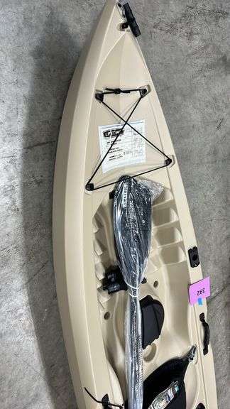 LIFETIME TAMARACK ANGLER 100 SIT ON TOP FISHING KAYAK W/ PADDLES ...