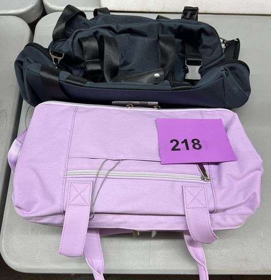 (2) BAGS - WEEKENDER TRAVEL & IFLY DUFFEL - Earl's Auction Company