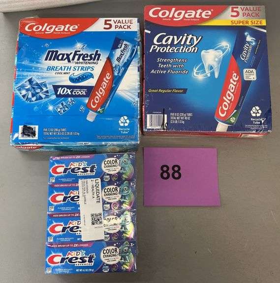 (3) PACKS OF TOOTHPASTE - COLGATE & CREST - Earl's Auction Company