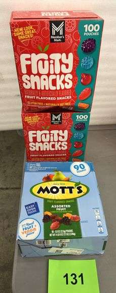 (3) BOXES OF FRUIT SNACKS - Earl's Auction Company