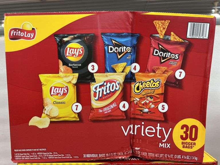 (3) BOXES OF FRITO LAYS SNACKS - Earl's Auction Company