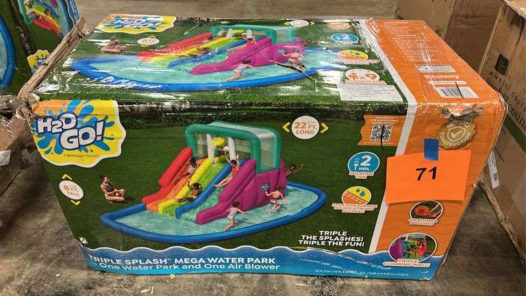 H2O GO TRIPLE SPLASH MEGA WATER PARK IN BOX - Earl's Auction Company