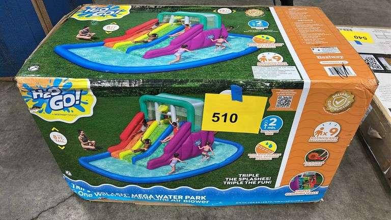H2O GO TRIPLE SPLASH MEGA WATER PARK IN BOX - Earl's Auction Company