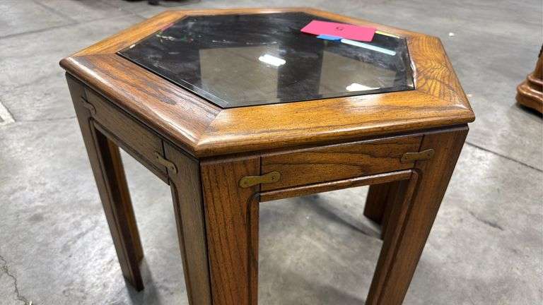 OAK HEXAGON GLASS TOP END TABLE - Earl's Auction Company
