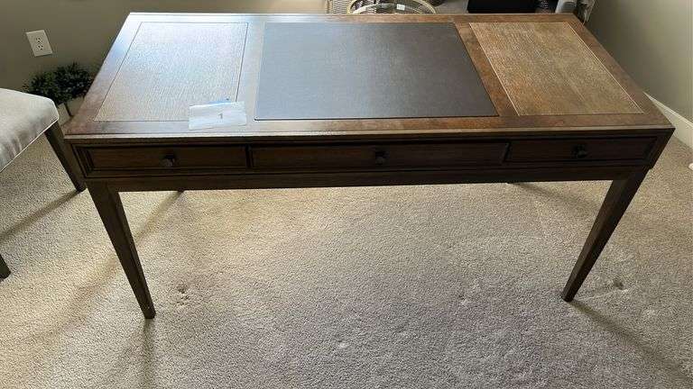 AMERICAN DREW WOOD 3-DRAWER DESK - Earl's Auction Company
