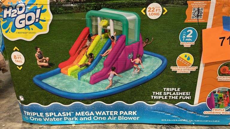 H2O GO TRIPLE SPLASH MEGA WATER PARK IN BOX - Earl's Auction Company