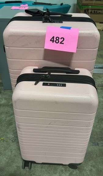 2PC HARDSHELL ROLLING LUGGAGE SET - PINK - Earl's Auction Company