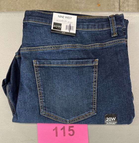 WOMENS NINE WEST BOOTCUT JEANS - SIZE 20 - Earl's Auction Company