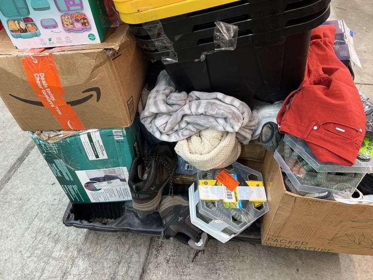 AS IS - DAMAGED/ MISMATCHED ITEMS - SEE PHOTOS - Earl's Auction Company