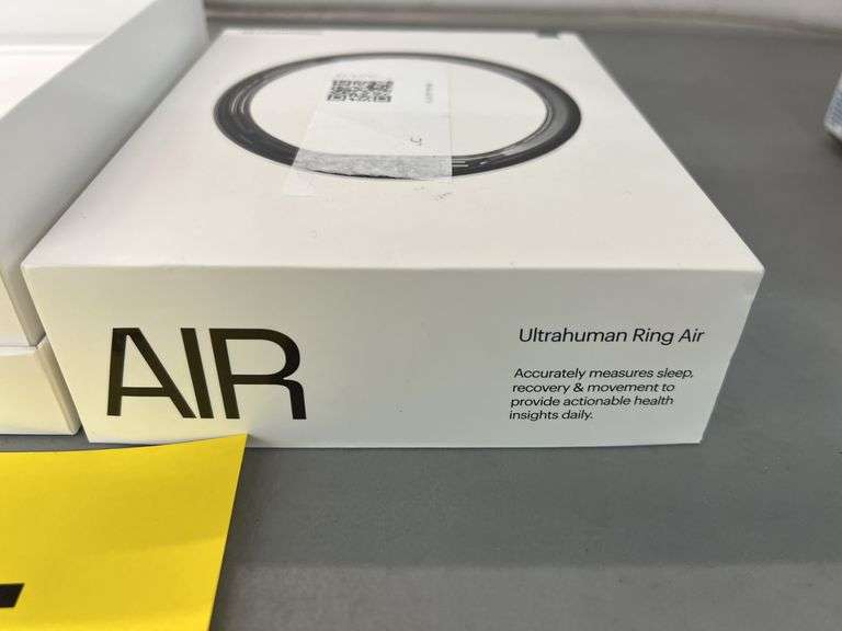 ULTRAHUMAN RING AIR IN BOX - SIZE 8 - Earl's Auction Company