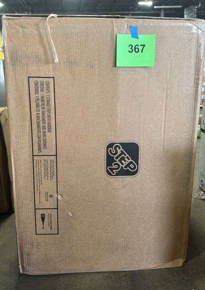 STEP 2 STORAGE STEPS W/ HANDRAIL IN BOX - Earl's Auction Company