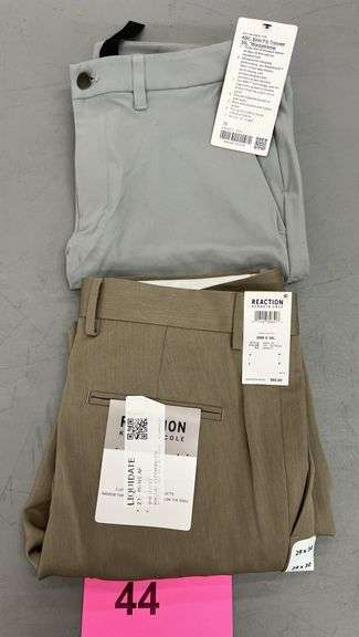 (2) PAIRS OF MENS PANTS - SIZES 29x30 & 30x30 - Earl's Auction Company