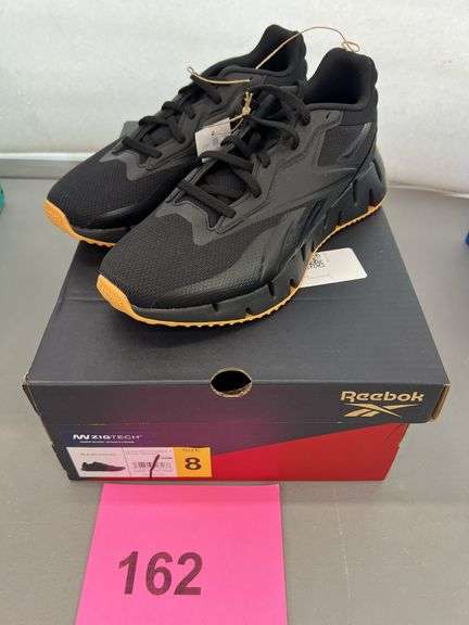 UNISEX REEBOK ZIG DYNAMICA 4 SHOES - SIZE 8 - Earl's Auction Company