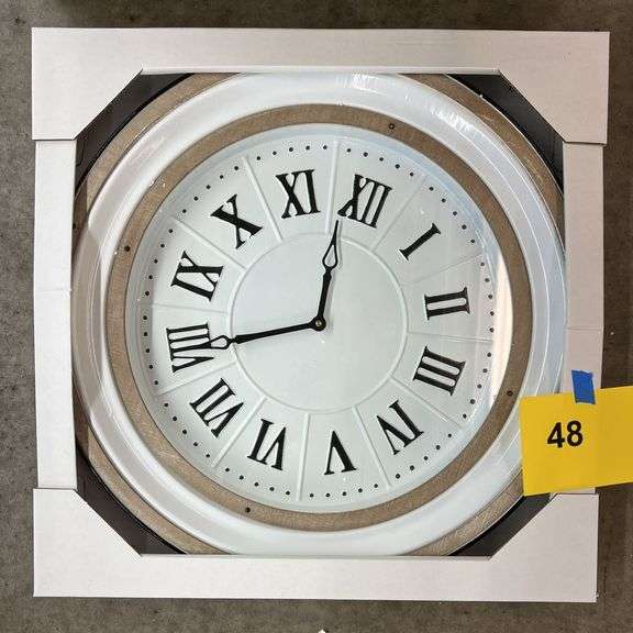 LITTON LANE METAL WALL CLOCK - WHITE - Earl's Auction Company