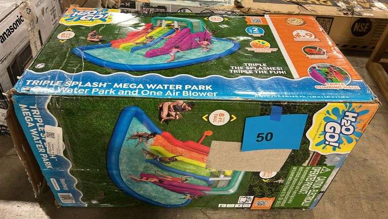 H2O GO TRIPLE SPLASH MEGA WATER PARK IN BOX - Earl's Auction Company