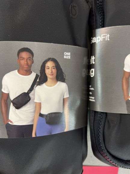 (2) GAPFIT BELT BAGS - BLACK - Earl's Auction Company