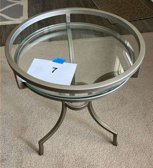 SMALL ROUND GLASS TOP SIDE TABLE - Earl's Auction Company