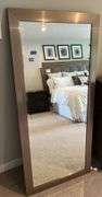 FRAMED WALL MIRROR - Earl's Auction Company