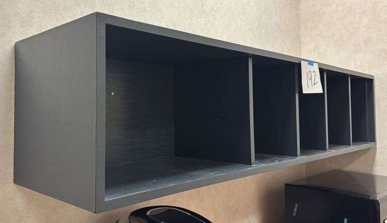 WALL MOUNTED OFFICE STORAGE SHELF - Earl's Auction Company