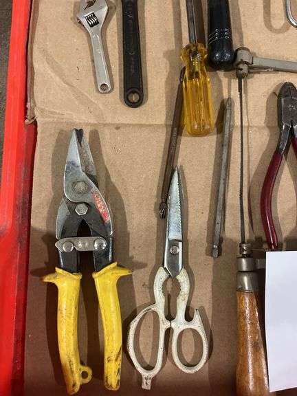 MISC TOOL LOT - SEE PHOTOS - Earl's Auction Company