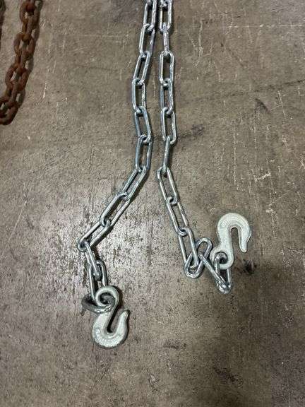 ASSORTED CHAINS & TOW STRAP - Earl's Auction Company