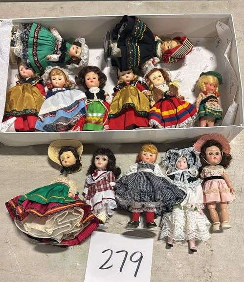 (13) ASSORTED DOLLS - MADAME ALEXANDER & MORE - Earl's Auction Company
