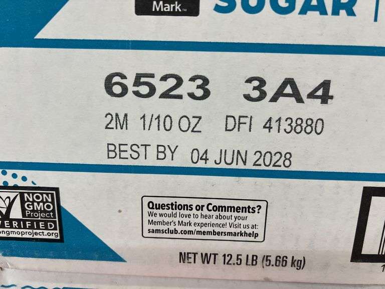 (2) BOXES OF PURE CANE SUGAR PACKETS - Earl's Auction Company