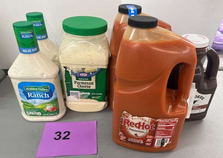 MISC LOT OF FOOD ITEMS - SEE PHOTOS - Earl's Auction Company