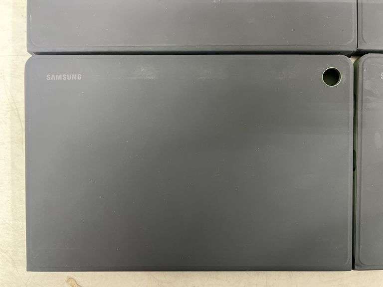 (8) SAMSUNG TABLET CASES - GREEN & BLACK - Earl's Auction Company