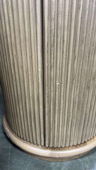 CALLEN WOOD CONSOLE - BROWN - Earl's Auction Company