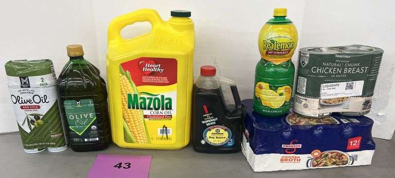 MISC LOT OF FOOD ITEMS - SEE PHOTOS - Earl's Auction Company