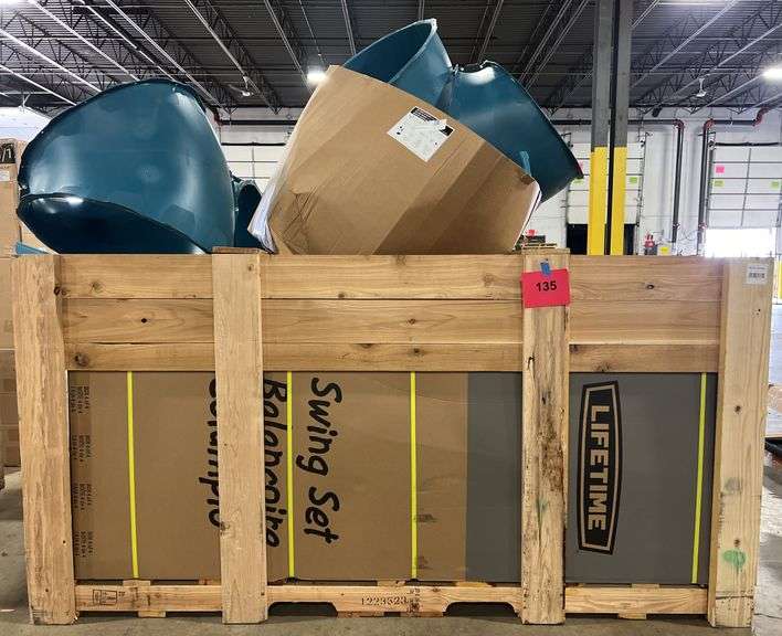 LIFETIME ADVENTURE CASTLE PLAYSET IN CRATE - Earl's Auction Company