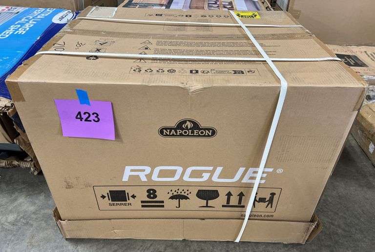 NAPOLEON ROGUE XT 4 BURNER GRILL IN BOX - Earl's Auction Company