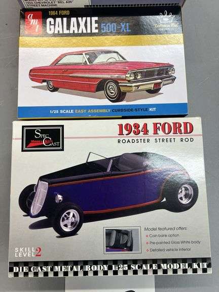 (3) MODEL KITS IN BOX - Earl's Auction Company