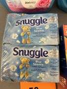 4PC LAUNDRY LOT - SOFTENER & DRYER SHEETS - Earl's Auction Company