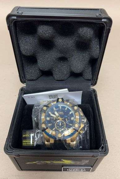 INVICTA RACING MENS WATCH IN CASE - Earl's Auction Company
