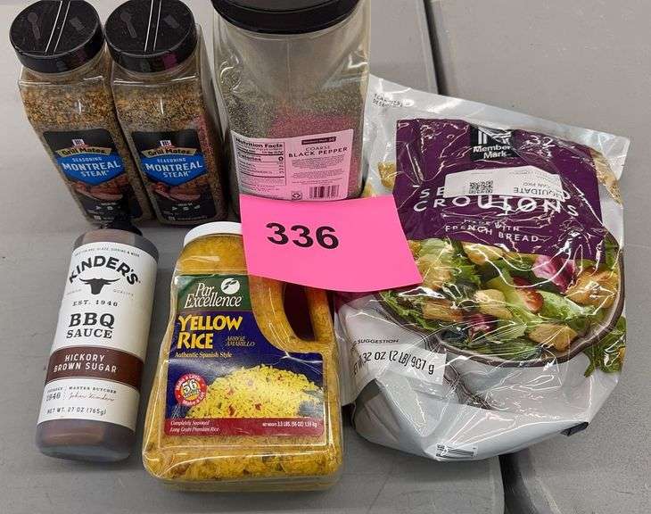 MISC LOT OF FOOD ITEMS - SEE PHOTOS - Earl's Auction Company