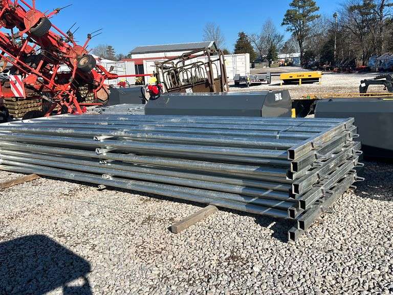 QTY. (1) UNUSED HD 16'X6' CORRAL PANEL - EK Auctioneers LLC