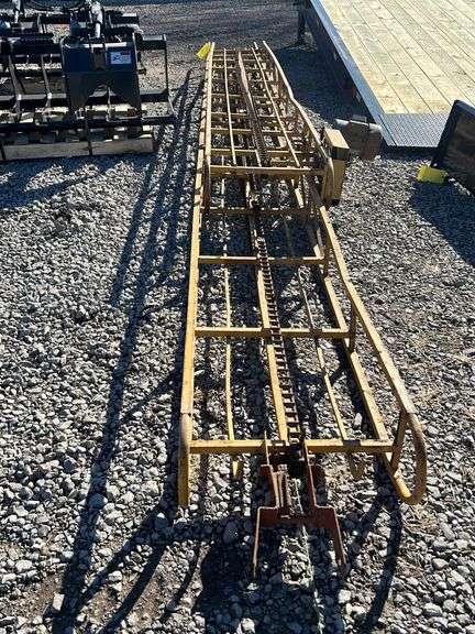 45' SQUARE BALE HAY ELEVATOR-extra chain in office - EK Auctioneers LLC