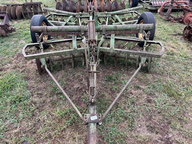 24 DISC JOHN DEERE WHEEL DISC/PICK UP HARROW - EK Auctioneers LLC