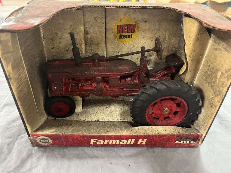 ERTL FARMALL MODEL H DIE CAST TRACTOR WITH SMOKE DAMAGE - EK ...