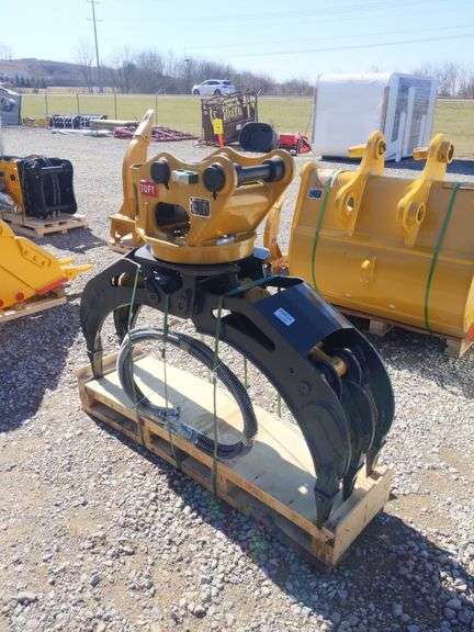UNUSED TOFT HYDRAULIC LOG GRAPPLE - EK Auctioneers LLC