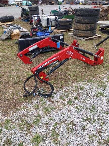 MASSEY FERGUSON 105E FRONT END LOADER & BUCKET - EK Auctioneers LLC